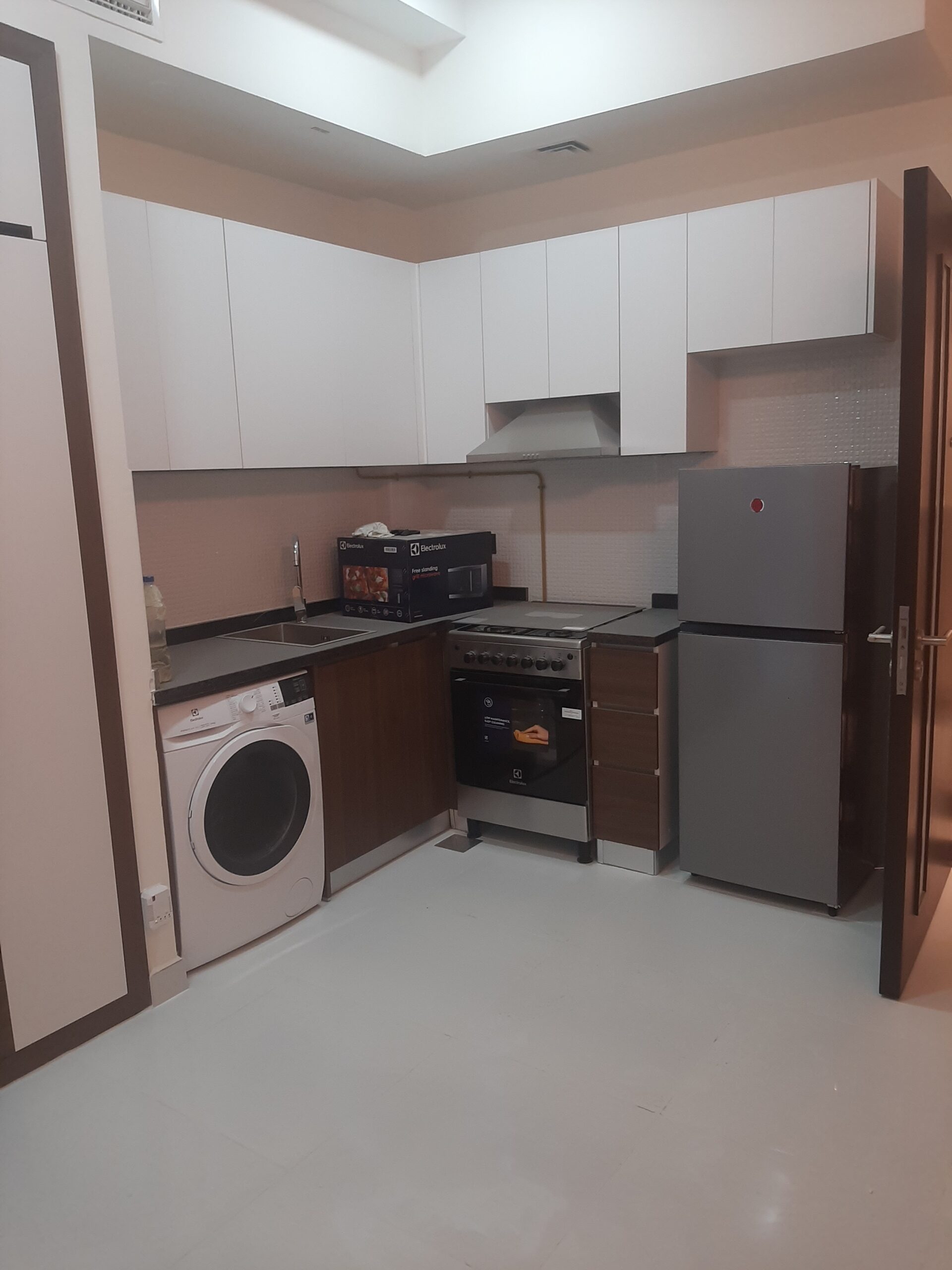 Studio available in lawanan international city | ewaar