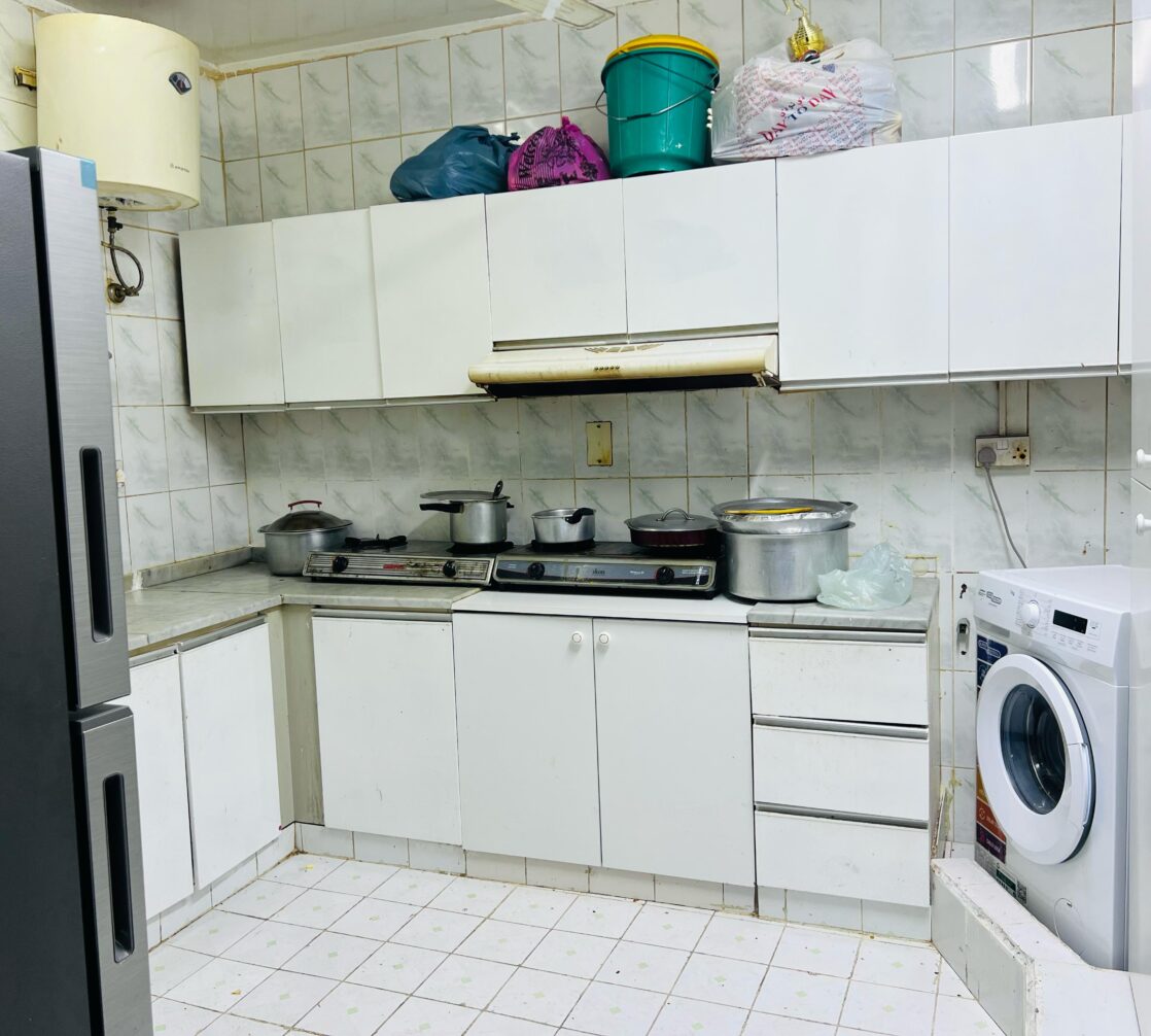 EXECUTIVE BACHELORS BED SPACE IN KARAMA CENTRE | 10 MINS WALK FROM ADCB ...